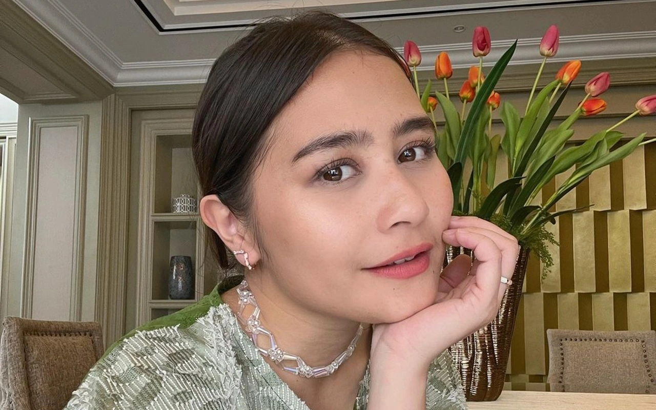 Style Prilly Latuconsina Kala Main Golf Dipuji, Komentar Genit Refal ...