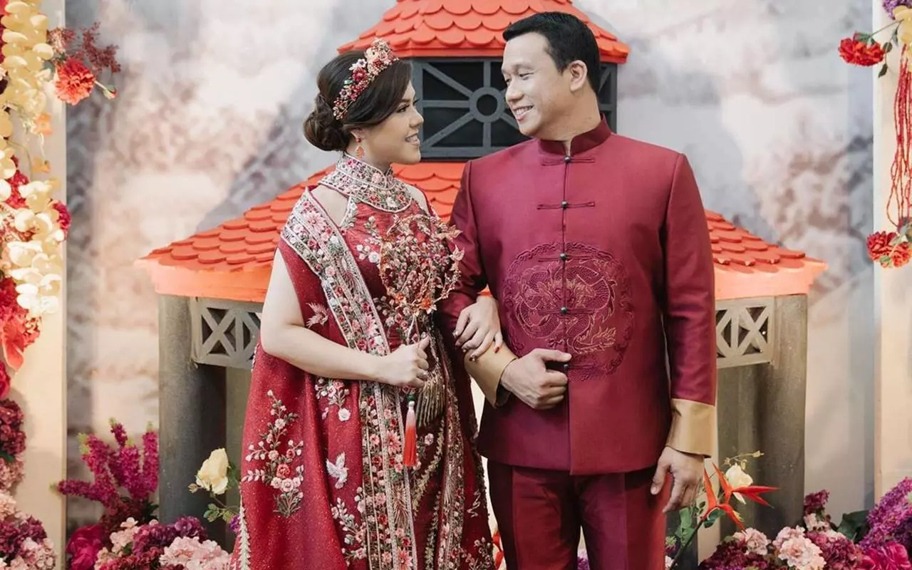 Tina Toon Bak Putri Kerajaan China di Prosesi Sangjit, Detil Gaun dan ...