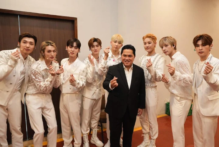 10 Potret Zayyan XODIAC Manggung Di Indonesia, Erick Thohir Sibuk Ngefancam