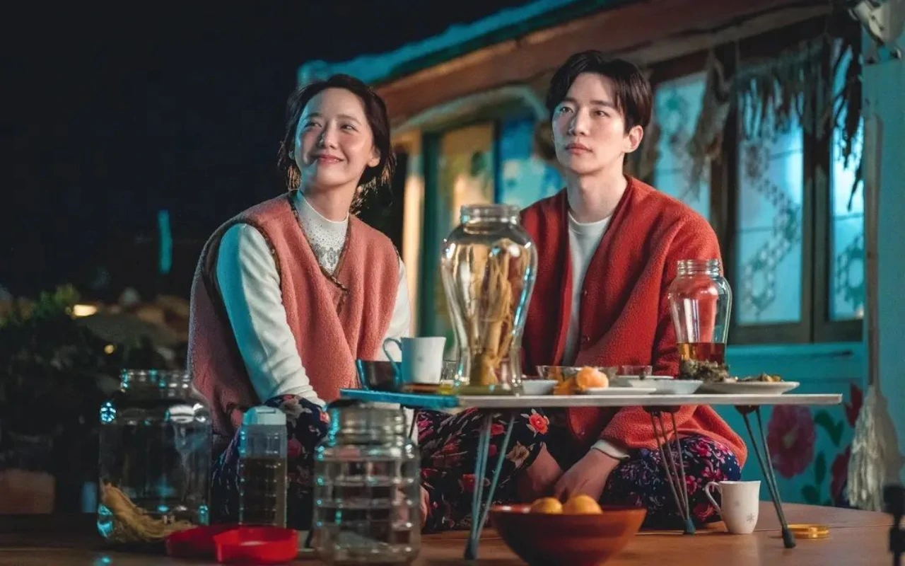 Beda Tinggi Junho 2PM & Yoona SNSD Saat Ciuman Berdiri di 'King the Land' Disorot