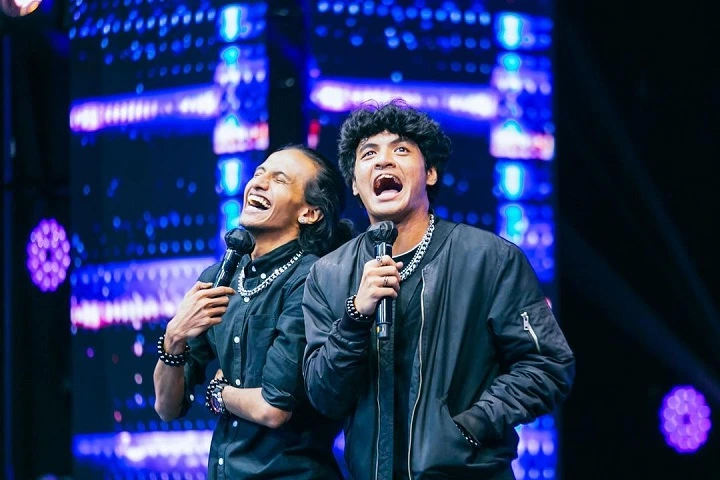 Pacar Lolly Anak Nikita Mirzani, Intip 7 Potret Vadel Badjideh Saat ...