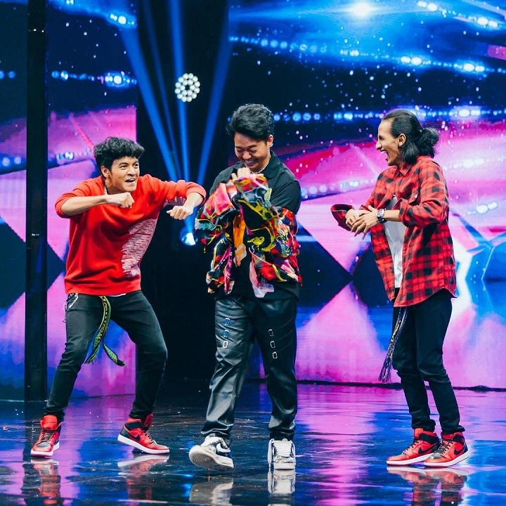 Pacar Lolly Anak Nikita Mirzani, Intip 7 Potret Vadel Badjideh Saat ...