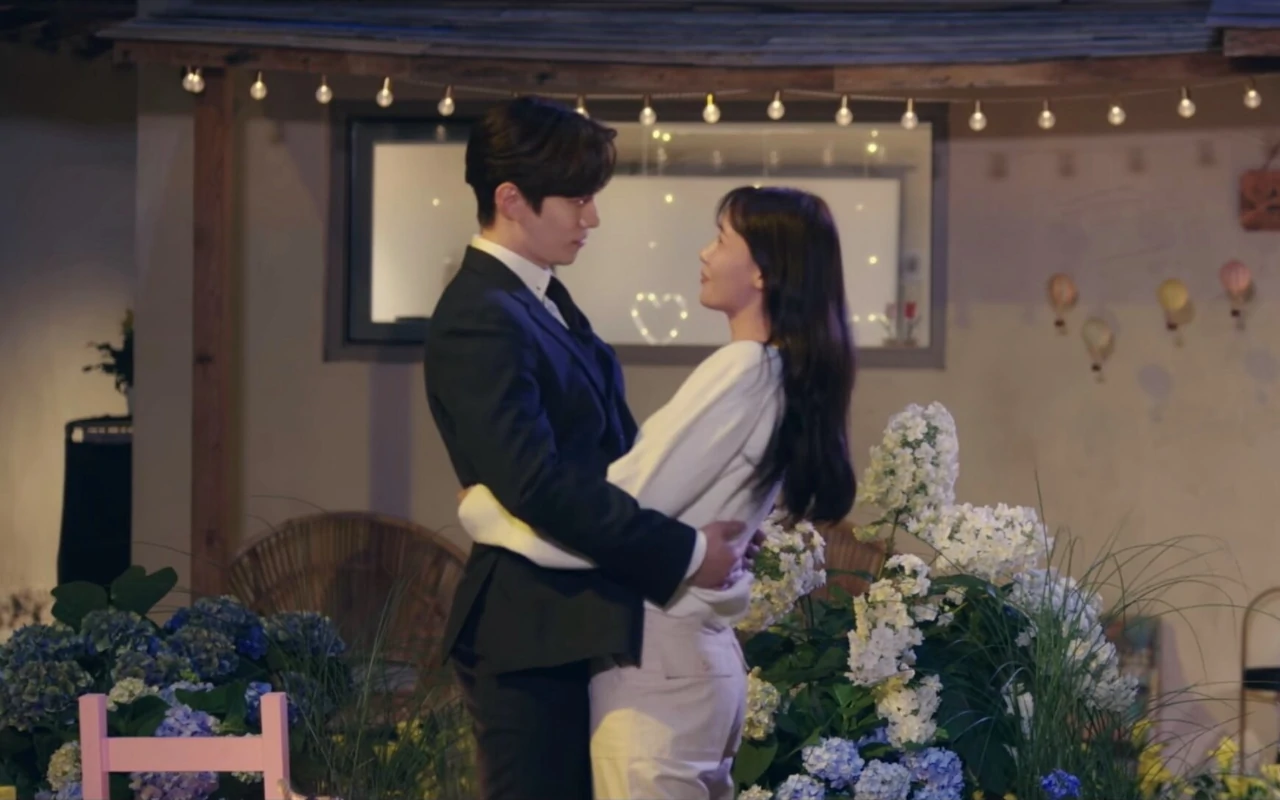 Yoona SNSD Beneran Nangis Saat Batal Dilamar Junho 2PM di Lokasi 'King the Land'