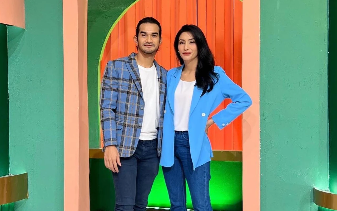 Tyas Mirasih Nangis Tersedu-sedu Kala Minta Doa Jelang Dinikahi Tengku Tezi