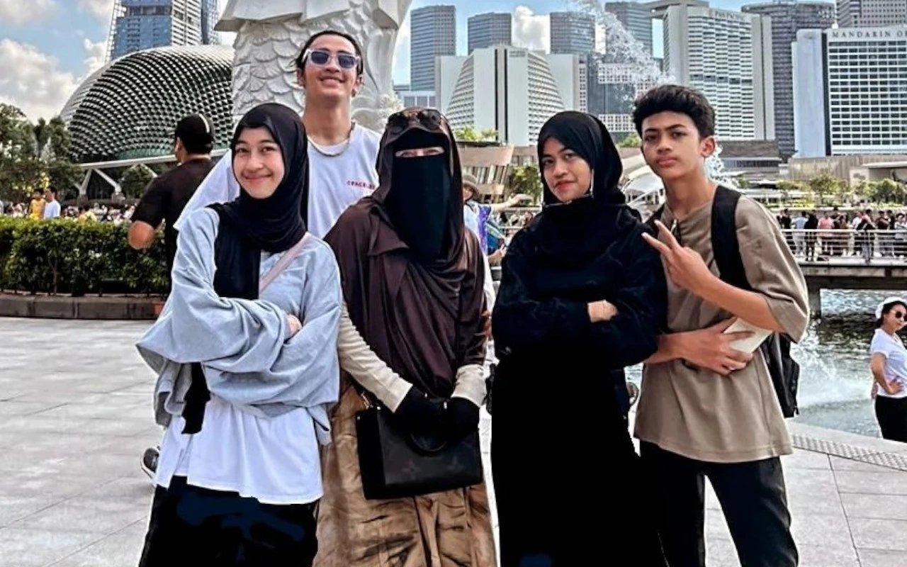 Anji Depak Ian Kasela Dari Grup AKSI, Keluarga Uje Soal Adiba Khanza Nikah - Topik Pagi