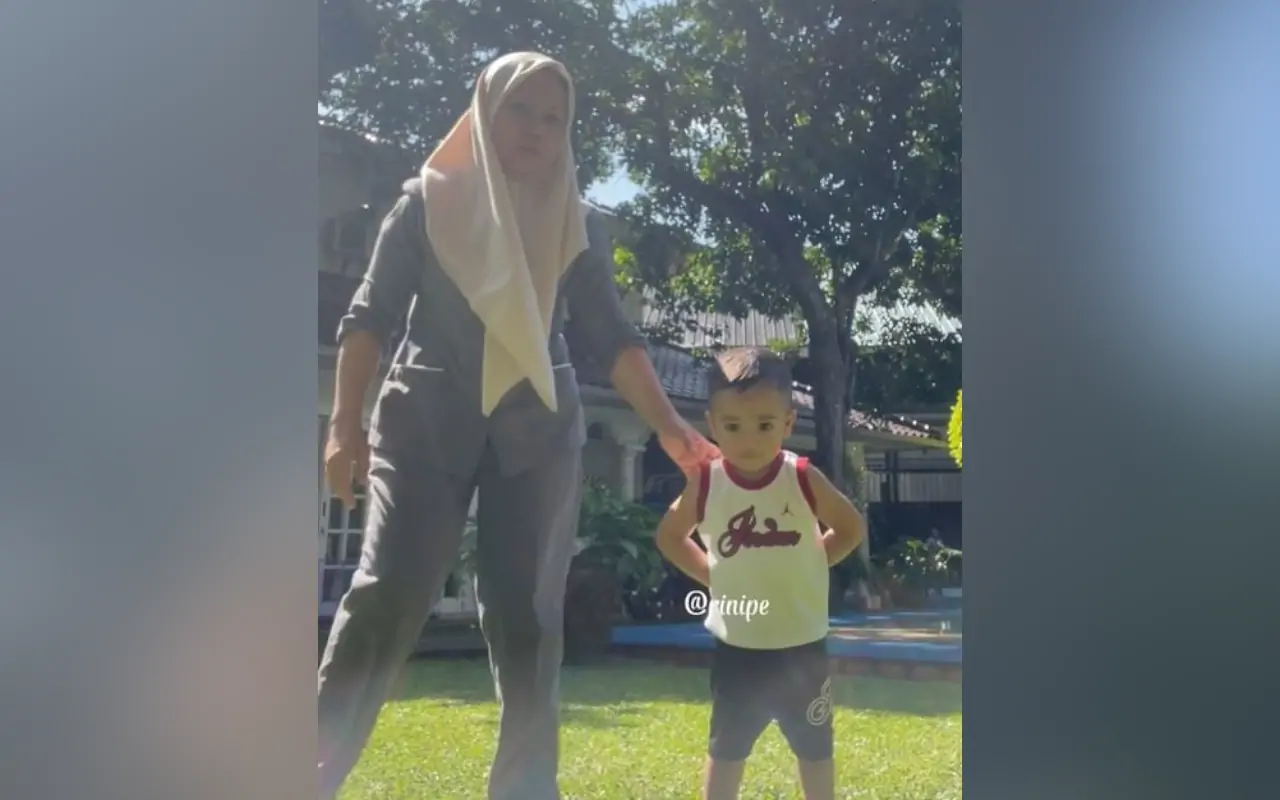 Ngeri Rayyanza Cipung Nyaris Tenggelam Saat Keasyikan Renang, Reaksi Sus Rini Heroik