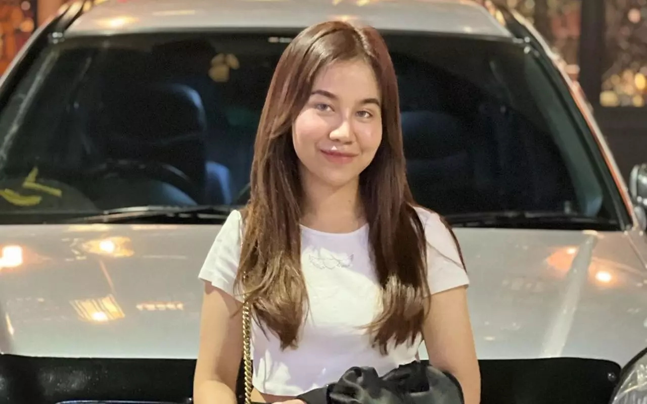 Mayang Pakai Legging Super Ketat Hingga Bagian Sensitif Dinilai ...