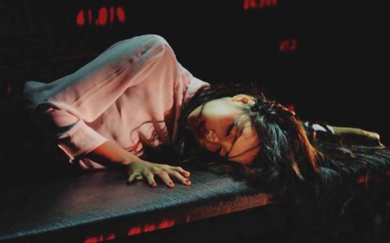 Foto di Crazy Horse Bikin Tercengang, Knetz Sebut Lisa BLACKPINK Idol ...