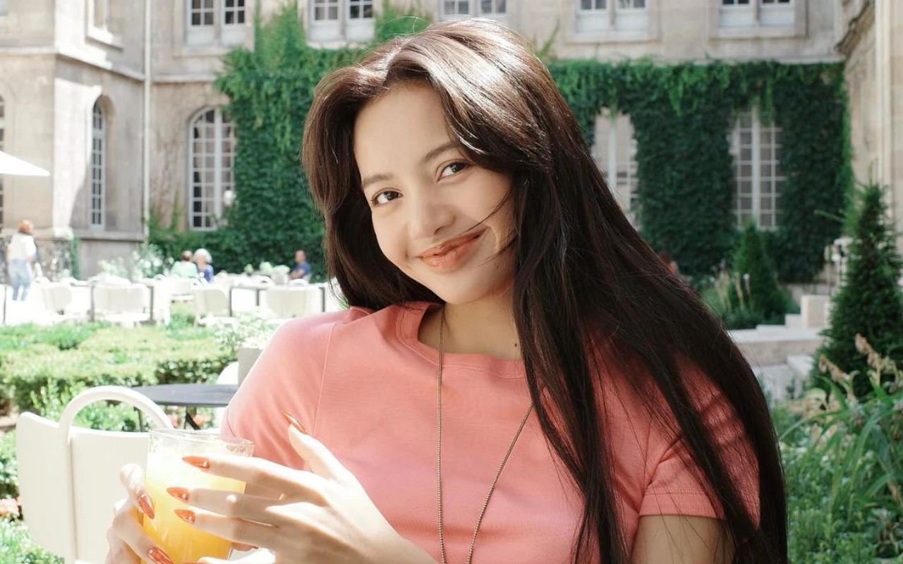 Dengar Lisa BLACKPINK Pacar Frédéric, Bernard Arnault Semringah Bak ...