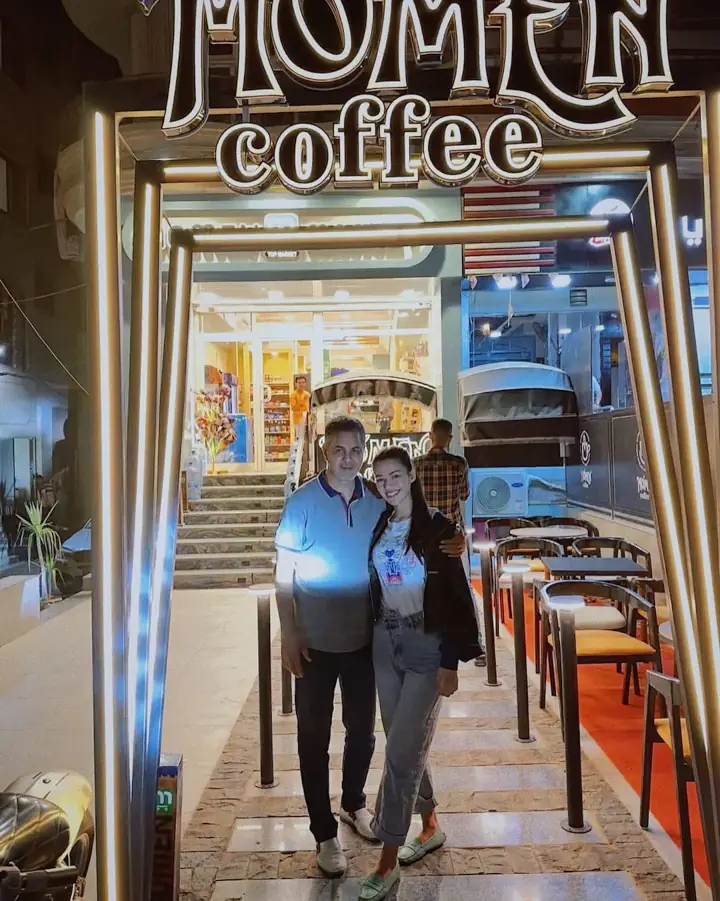 Ayah Yuki Kato Tinggal di Jepang, 7 Artis Ini Ternyata LDR dengan Orangtua