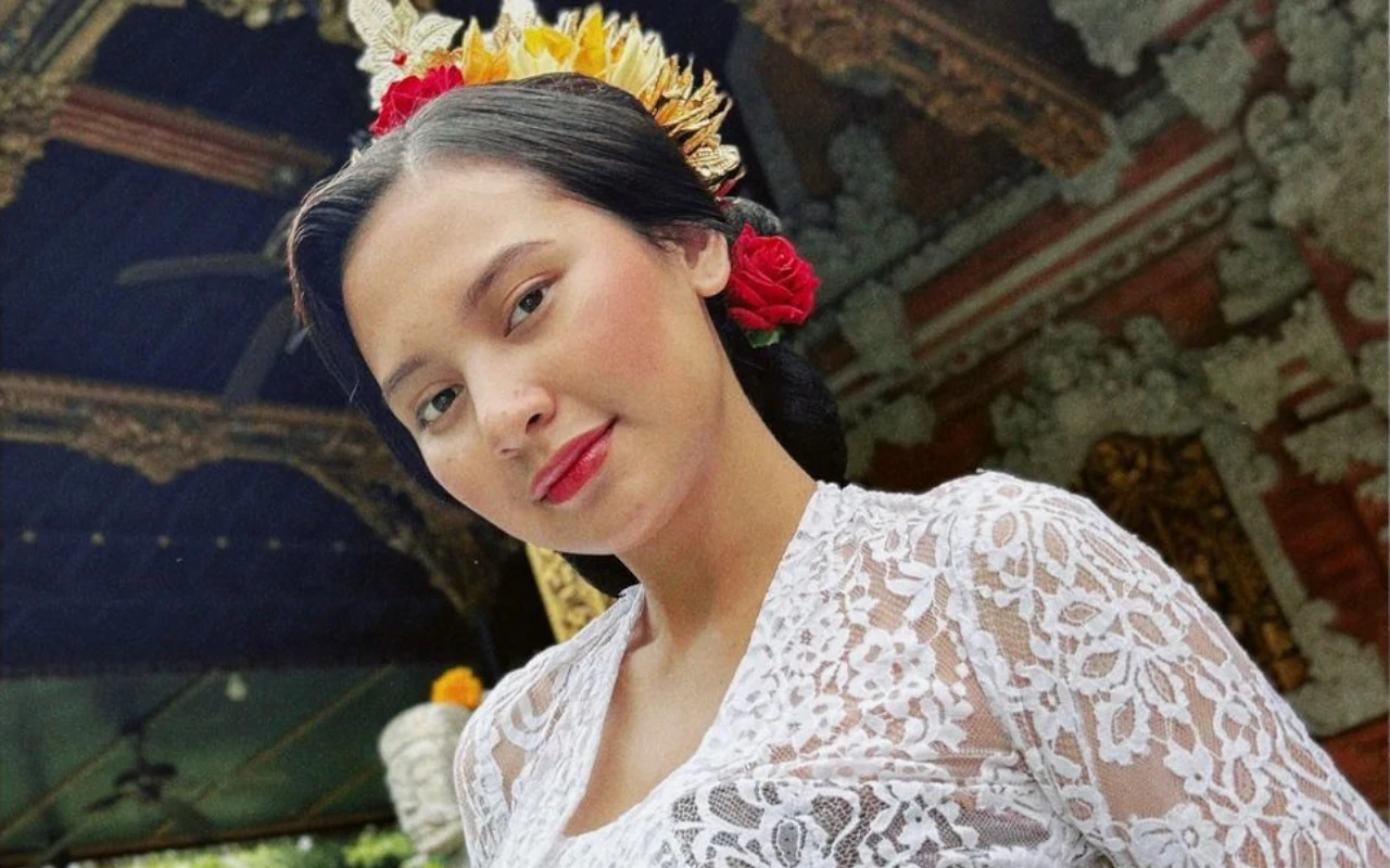 Indah Permatasari Cantik Pakai Dress, Refal Hady dan Arie Kriting Ikut ...