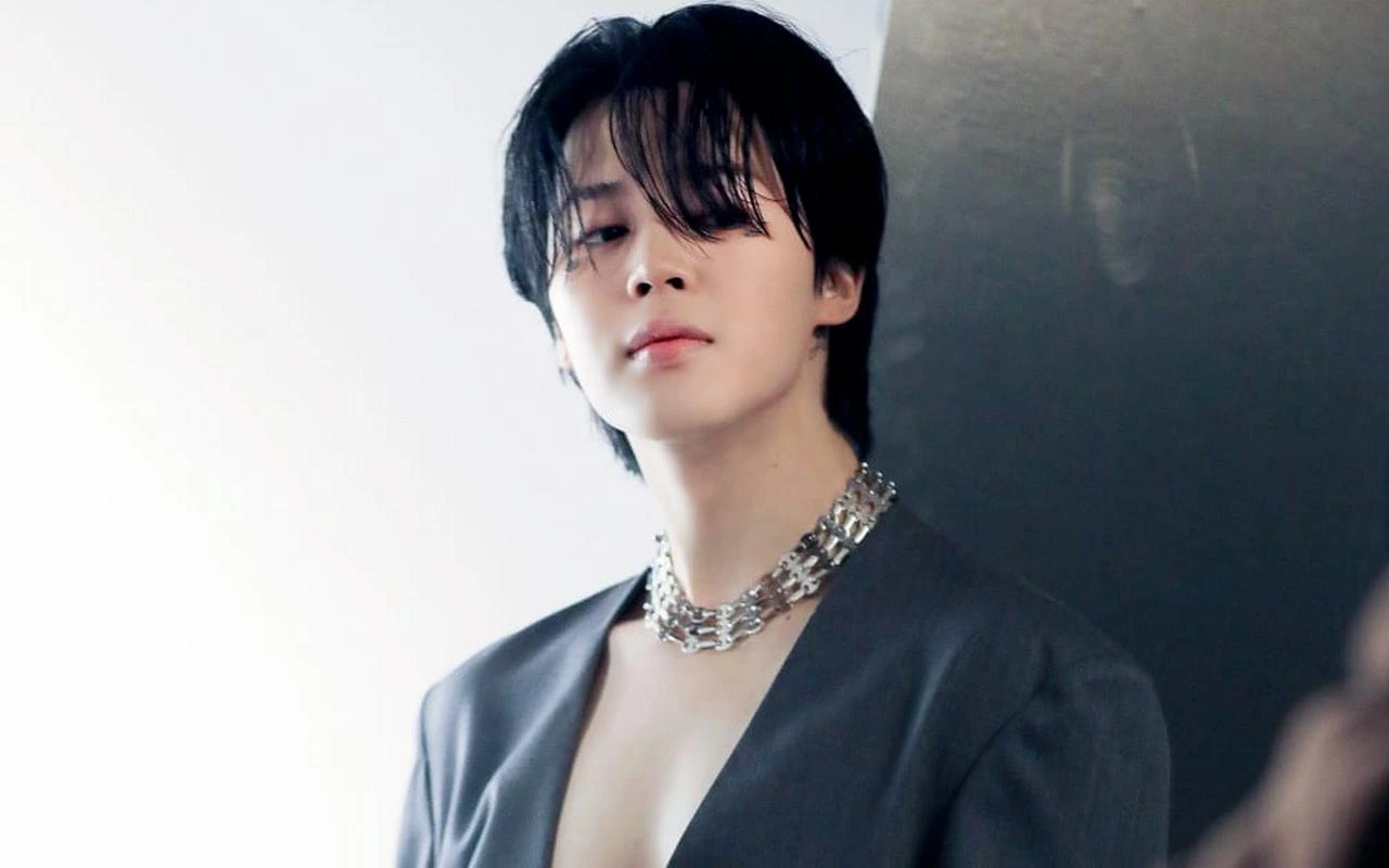 Muncul Dengan Warna Rambut Baru, Jimin BTS Sukses Bikin Fans Terpesona