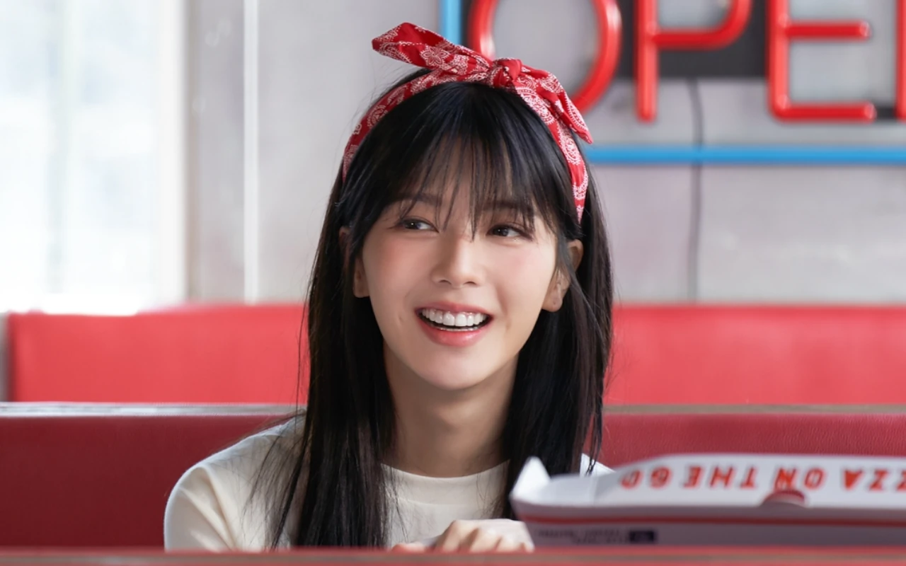 Roh Jeong Eui Tak Dikenali di Potret Baru, Aktor Tampan 'Papa Muda' Ikut Beri Hati