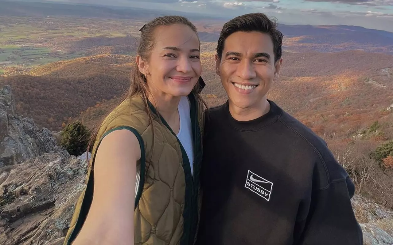 Pose Molen Kasetra Suami Enzy Storia Bikin Salfok Hingga Disebut Bak ...