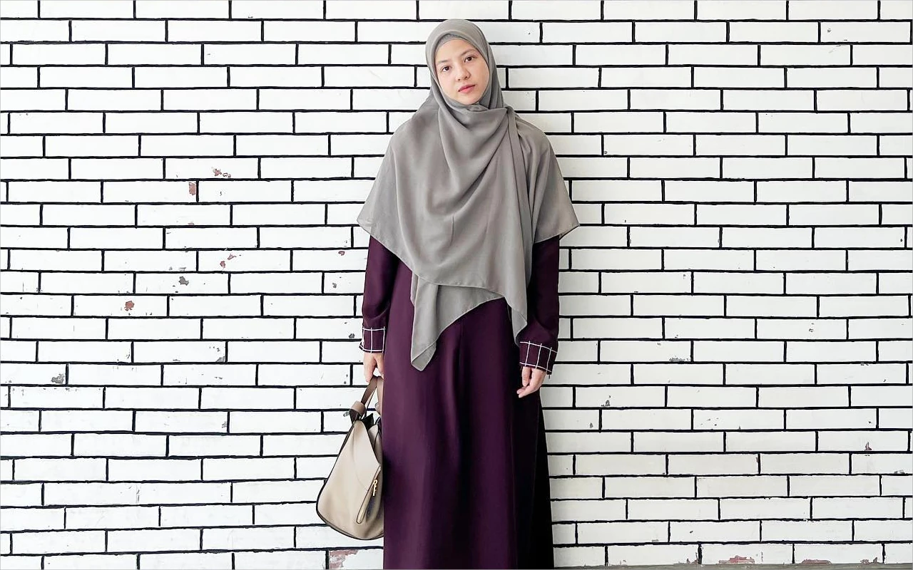 Natasha Rizky Tampil Stunning Saat Catwalk di Acara Fashion Show