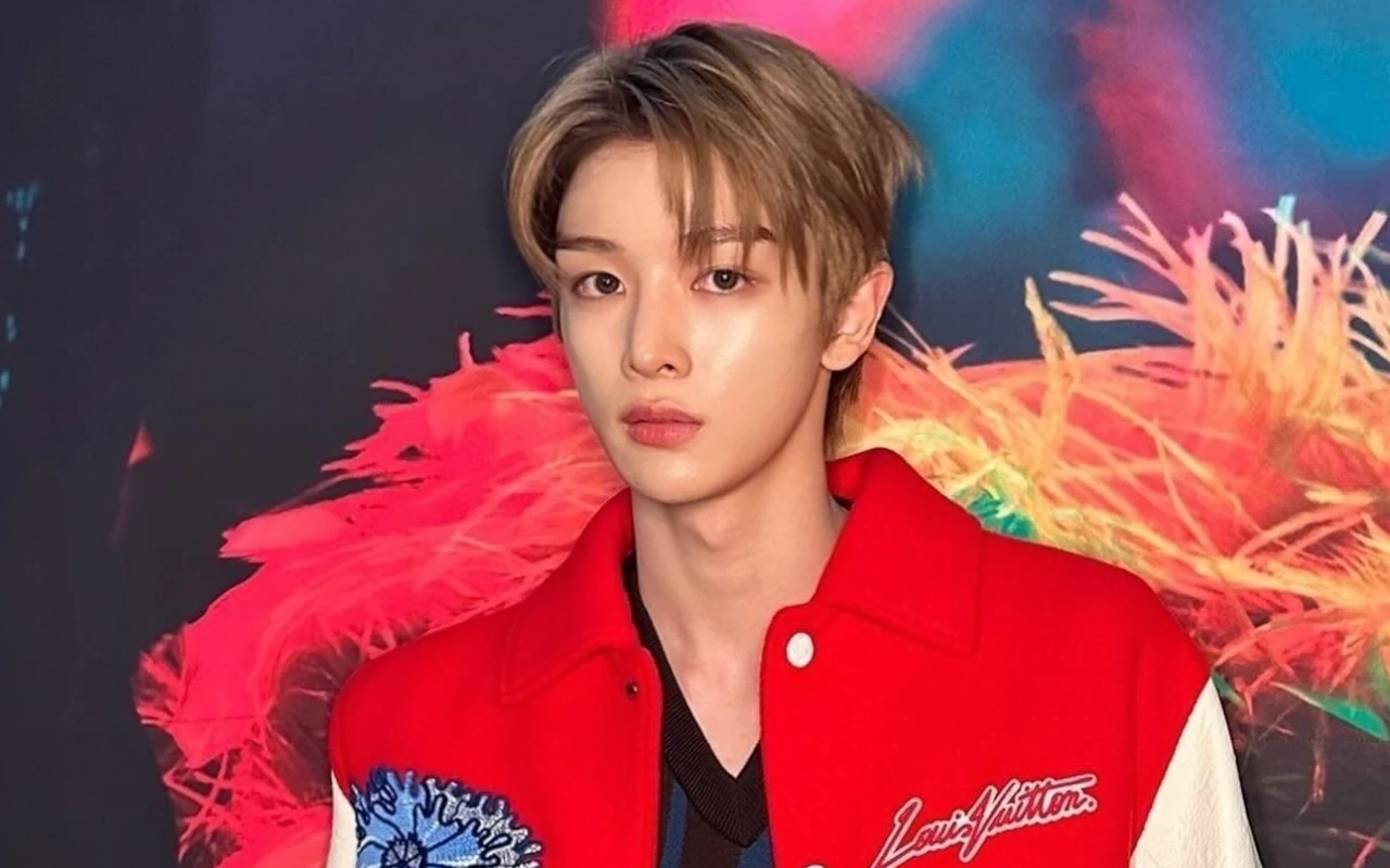 Sungchan RIIZE Bangga Pakai Batik Saat Berkunjung Ke Indonesia