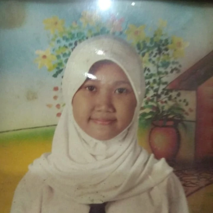 10 Transformasi Kiky Saputri Sejak Belia Usai Disentil Soal Oplas Hidung