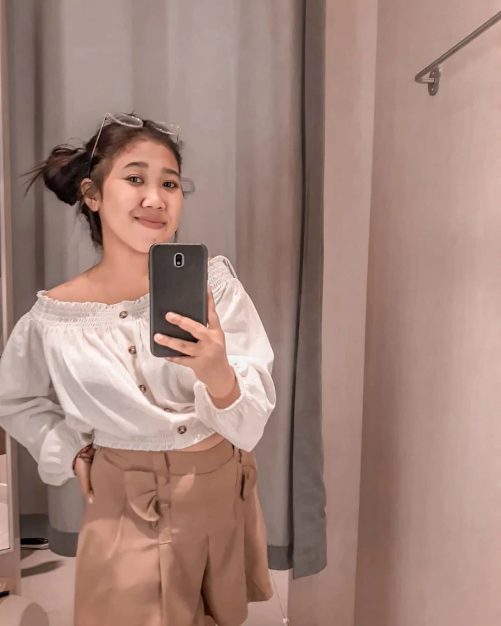 10 Transformasi Kiky Saputri Sejak Belia Usai Disentil Soal Oplas Hidung