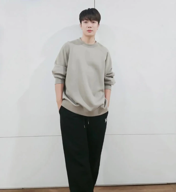 Minhwan F.T. Island dan 7 Artis Korea Ini Sandang Status Duda Keren