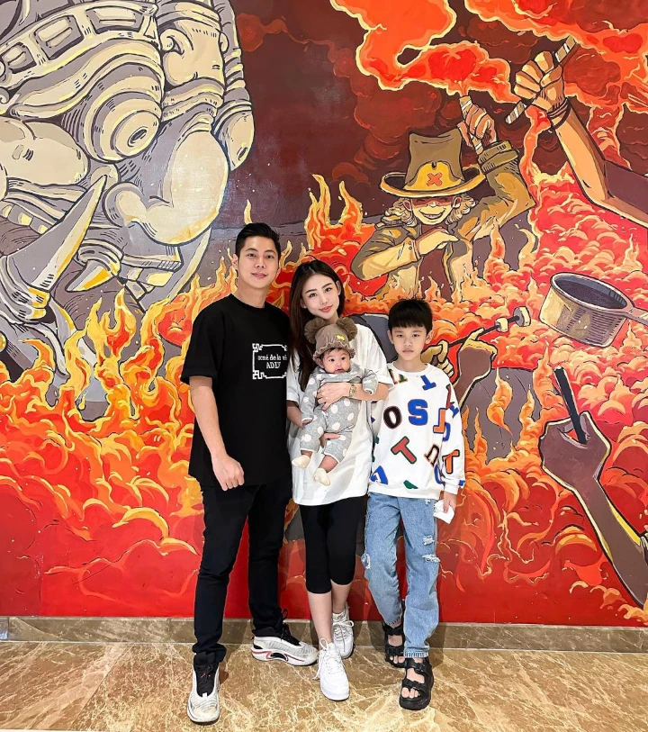 Intip 8 Potret Emily Young Ryu dengan Sang Suami Sebelum Heboh Sentil ...