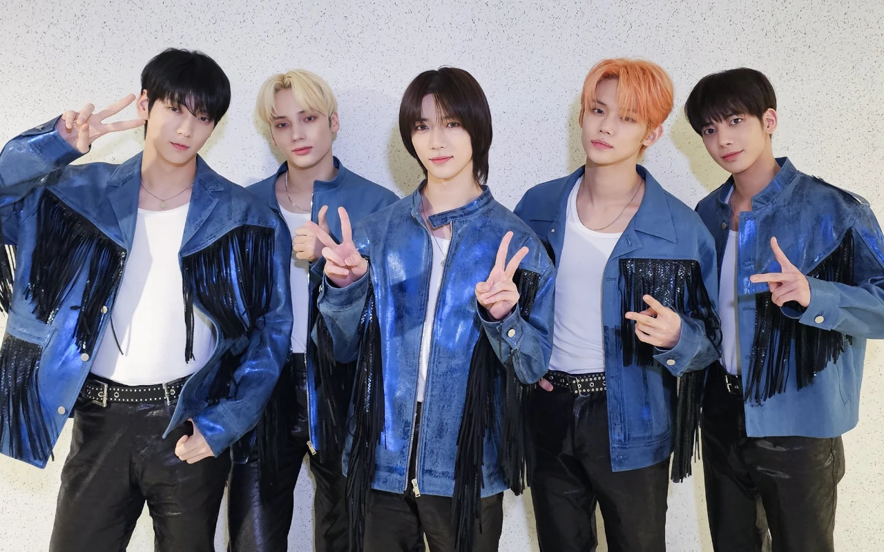 TXT Jadi Trending usai Soobin cs Muncul di Red Carpet Golden Disc ...