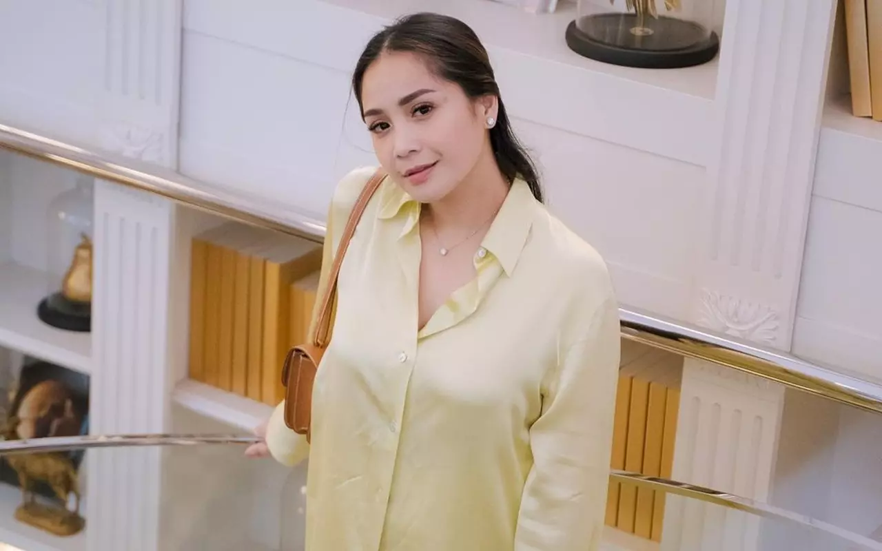 Nagita Slavina Kegep Pakai Tas Ratusan Juta usai Bersikap Merakyat Saat Disawer Gift TikTok