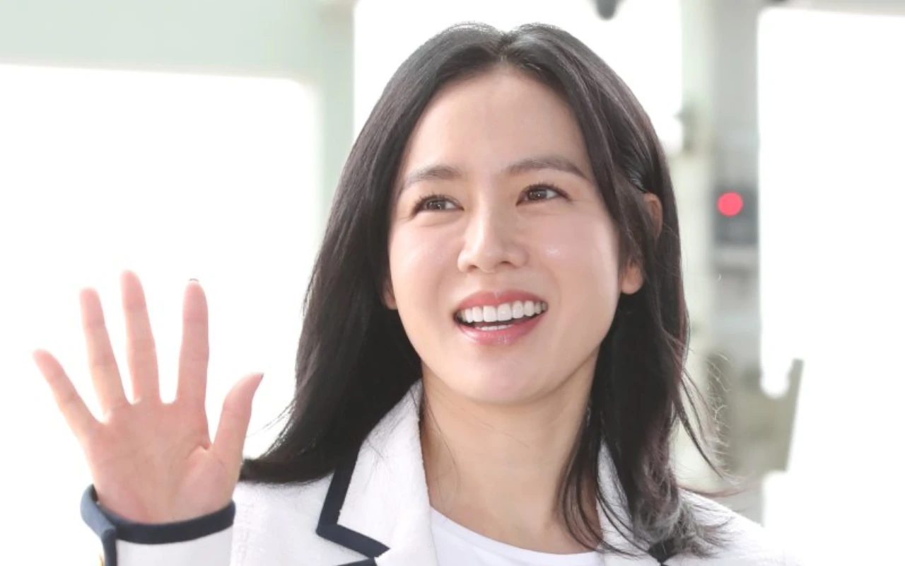 Wajah Son Ye Jin saat Debut Akting di 'Delicious Proposal' Dianggap Tak Tertandingi