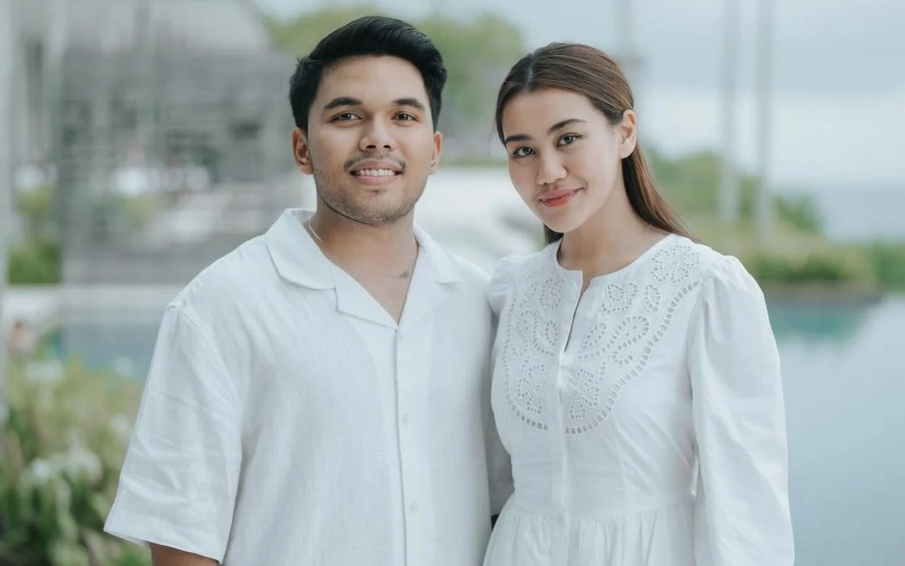 Thariq Halilintar Temani Aaliyah Ziarah ke Makam Adjie Massaid Picu Rumor Segera Nikah