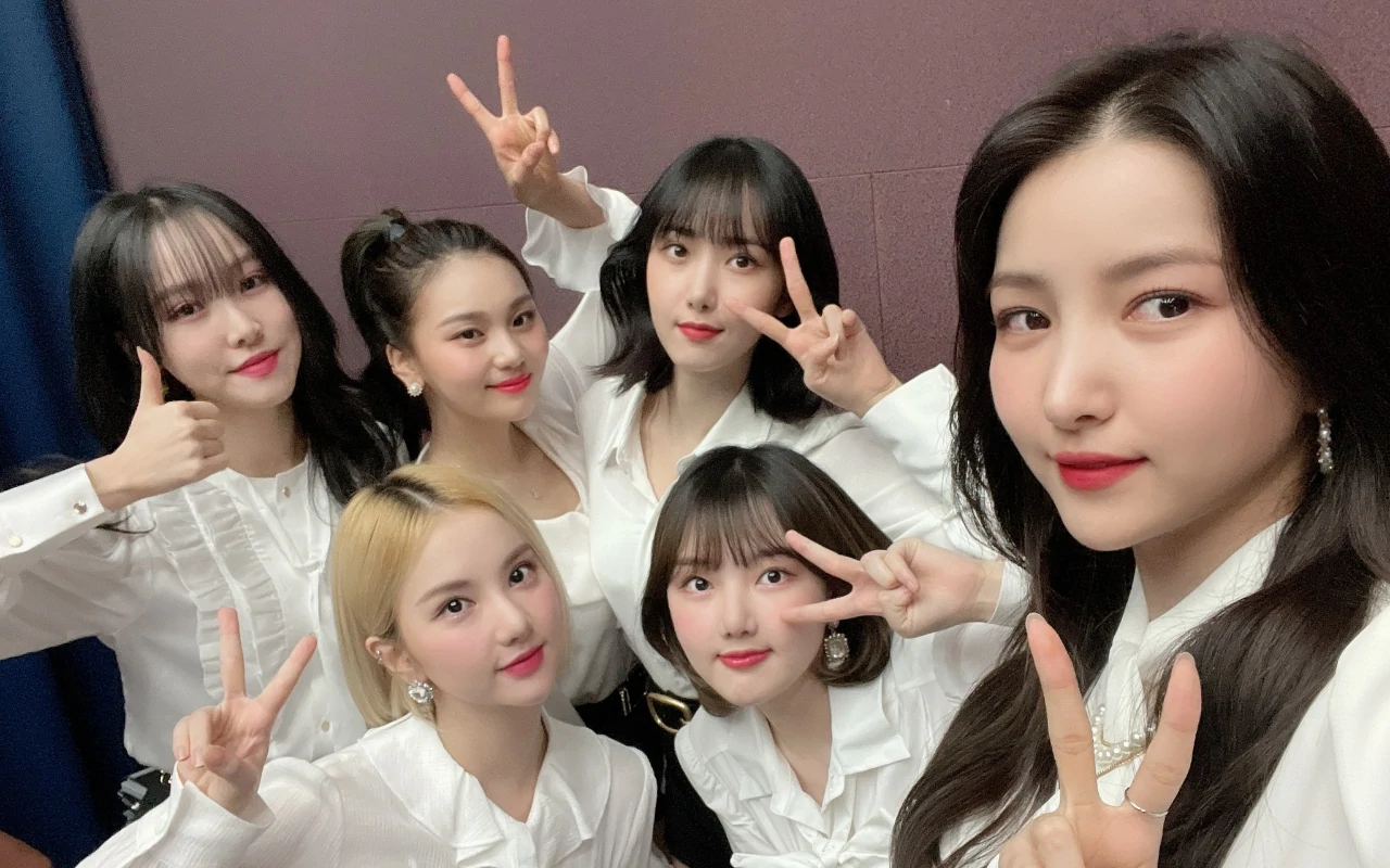 Lagu 'Mago' GFriend Cetak Prestasi Baru di Tengah Kontroversi Aliran Sesat