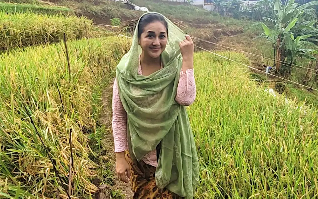 Profil Lengkap Paramitha Rusady: Karir, Kehidupan Pribadi, dan Fakta ...