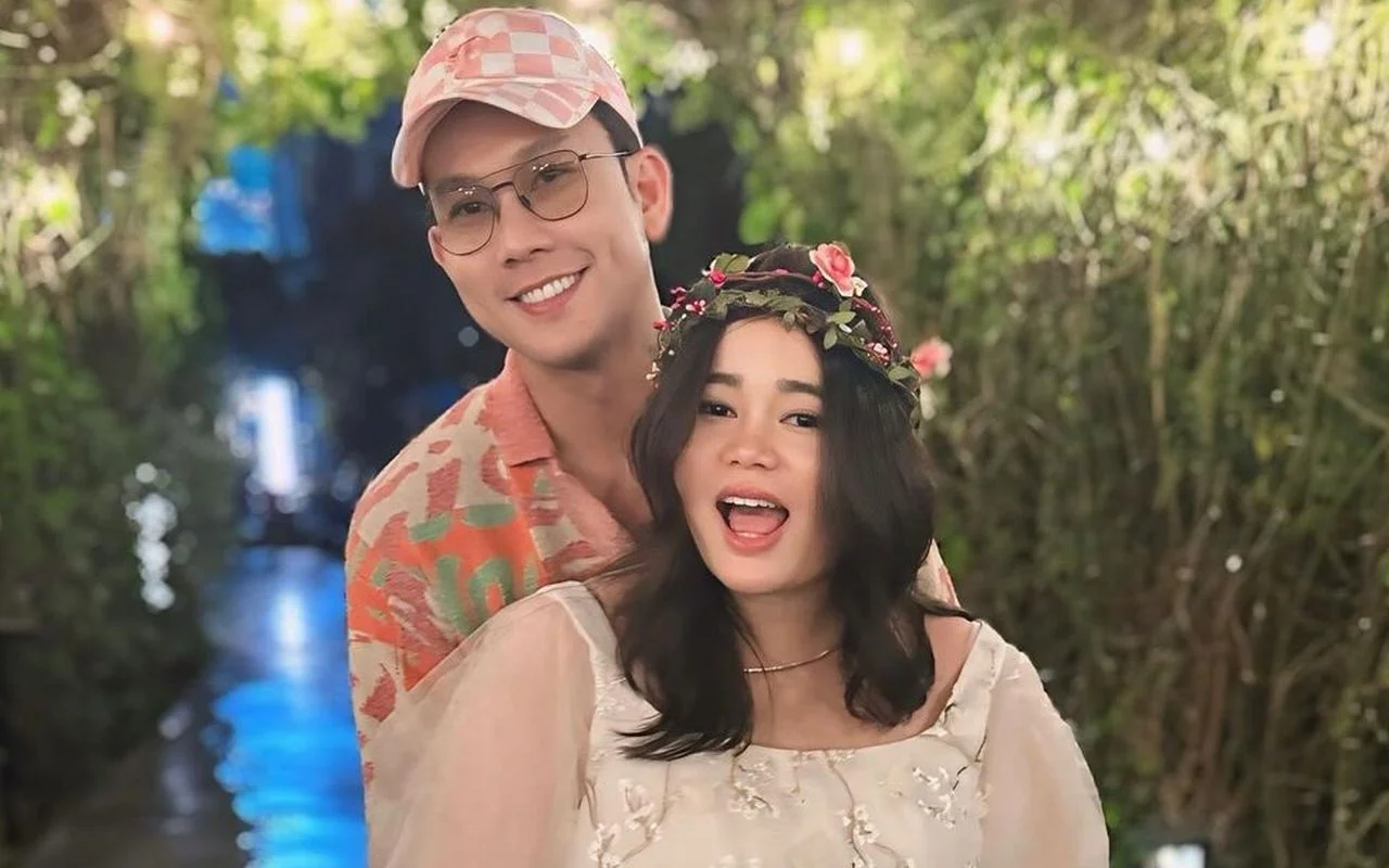 Olivia Istri Denny Sumargo Terharu Diberi Kejutan Baby Shower