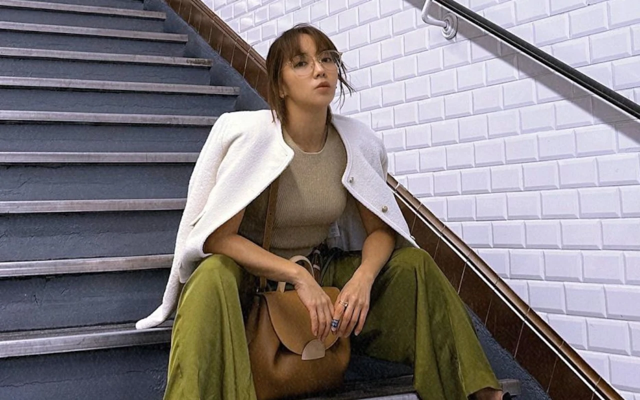 Lee Yoon Jin Istri Lee Beom Soo Yakinkan Dirinya Kerja di Hotel Bali Secara Legal