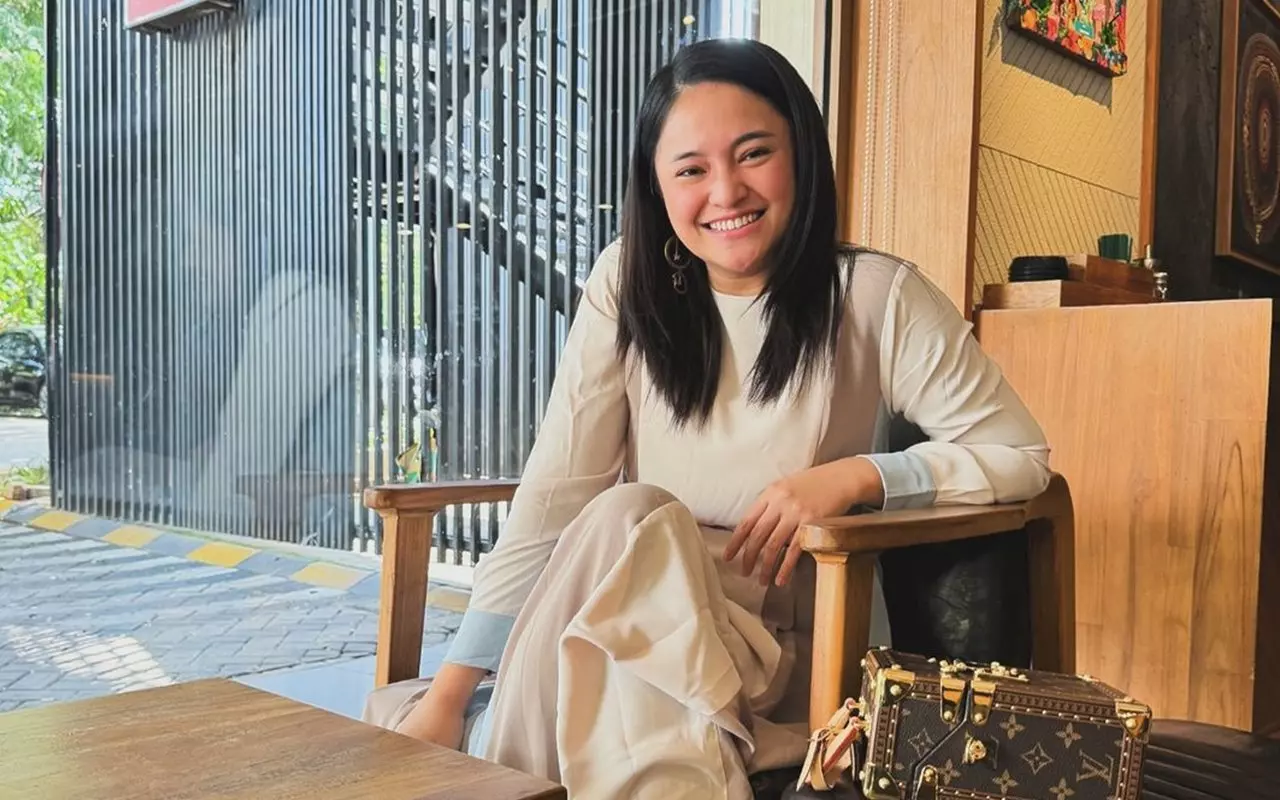 Marshanda Bikin Salfok usai Tampil Makin Langsing di Pemotretan Terbaru