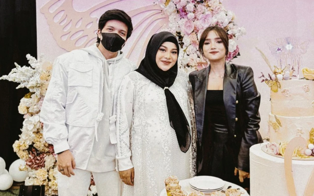 Aurel Hermansyah Nangis Dibully Fisik Imbas Konten Atta Halilintar Dikira Sindir Fuji An