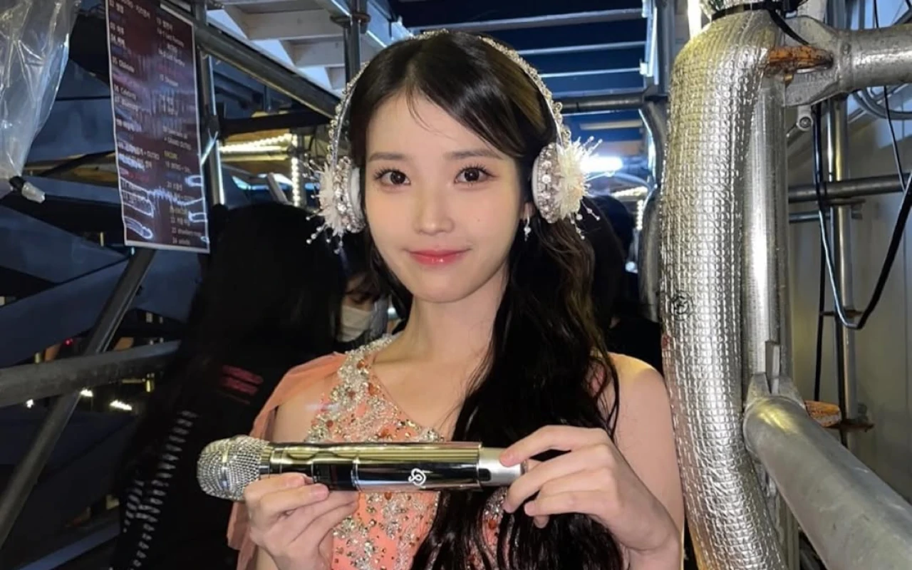 IU Syok Mendadak Dapat Pernyataan Cinta dari Sosok Tak Terduga