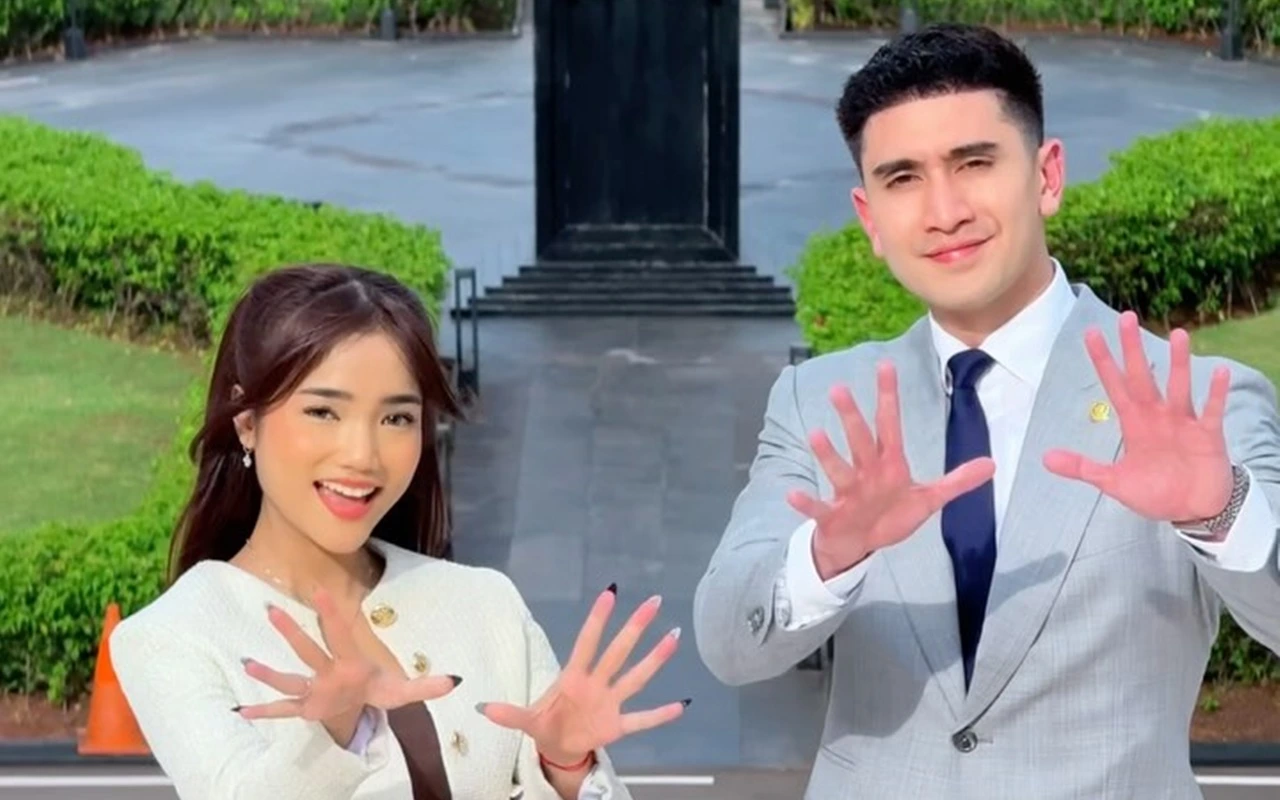 Fuji An Cerdas Balas Hujatan soal Pakai Crop Top saat Ketemu Verrell Bramasta di Gedung DPR