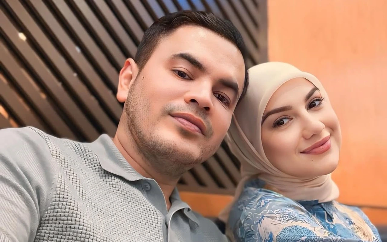 Irish Bella Bongkar Doa dari Ammar Zoni setelah Dilamar Suami Tajir di Mekkah