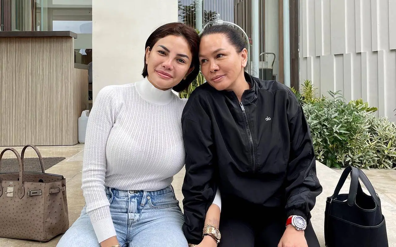 Fitri Salhuteru Spill Penyebab Unggah Video Lawas Temani Nikita Mirzani di Persidangan