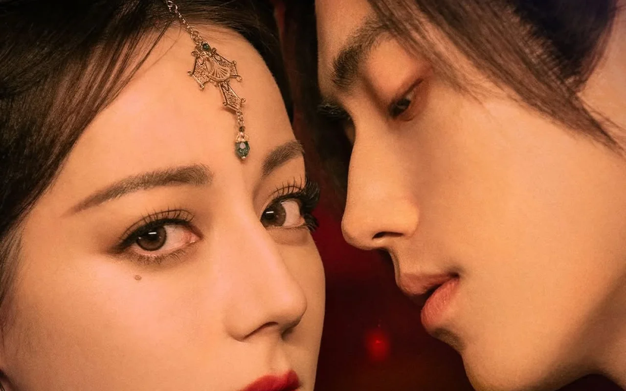Dilraba Dilmurat dan Arthur Chen Bawa Chemistry Ikonik di Love Beyond ...