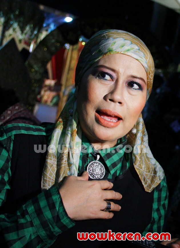 Foto Dewi Yull di Peresmian TataLiem Record - Foto 2 dari 6