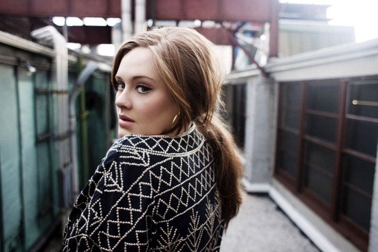 Gambar Foto Photoshoot Adele Untuk Album 19 - Foto 2 dari 32
