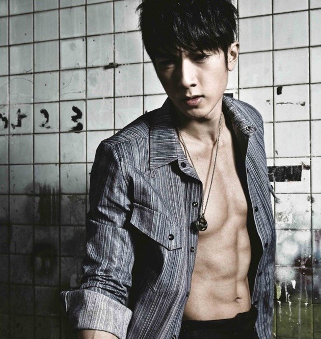 Foto Wu Chun Menjadi Bintang Iklan Produk Minuman - Foto 2 dari 20