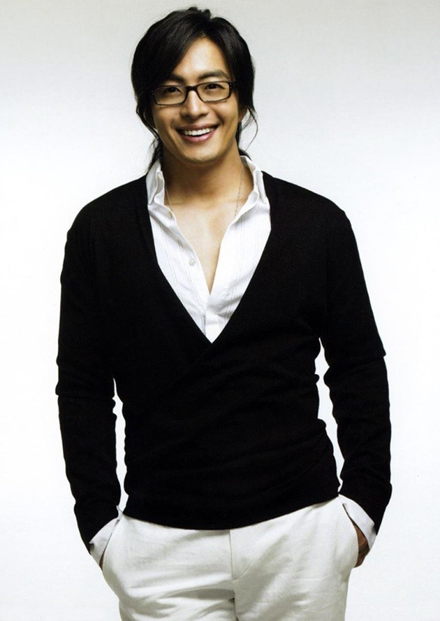 Bae Yong Joon: Berita, Foto, Video, Lirik Lagu, Profil & Bio | Halaman ...