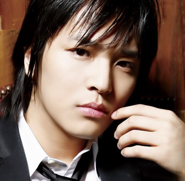 Gambar Foto Kim Jeong Hoon Bermain di Film "Cafe Seoul" - Foto 2 dari 20