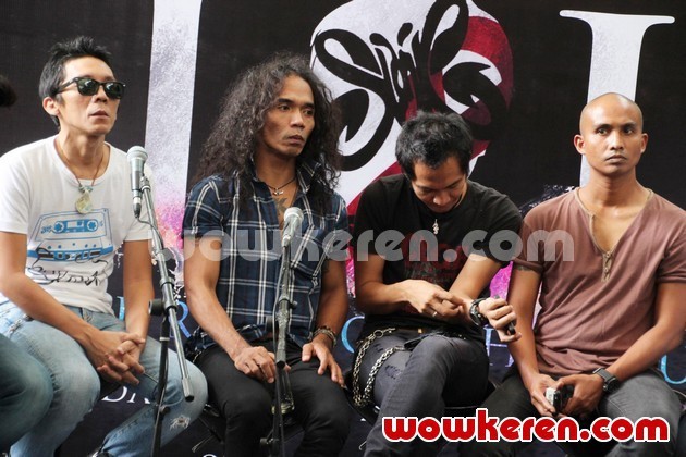 Gambar Foto Slank di Jumpa Pers Konser 'I Slank U, The Journey of The ...