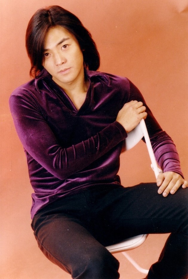 Gambar Foto Ekin Cheng Photoshoot - Foto 2 dari 20