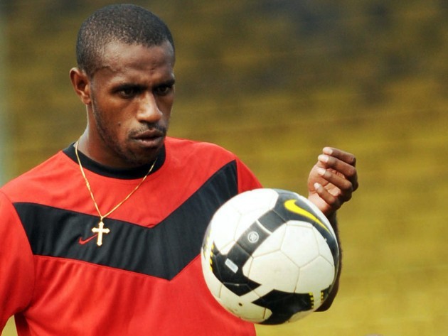 Gambar Foto Boaz Solossa Saat Sesi Latihan Bersama Persipura - Foto 2 ...