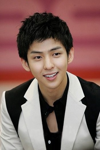 Kim Kibum: Berita, Foto, Video, Lirik Lagu, Profil & Bio | Halaman ...