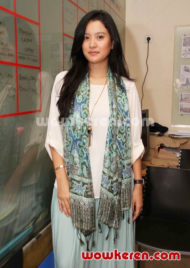 Gambar Foto Marcella Zalianty Saat Ditemui di Syukuran 'Rectoverso ...