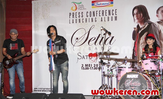 Gambar Foto Penampilan Setia Band Saat Launching Album 'Satu Hati ...